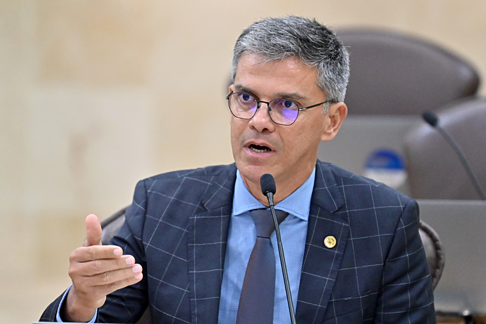 Coronel Azevedo chama PL das Fakes News de “lei da mordaça” Coronel Azevedo chama PL das Fakes News de “lei da mordaça”