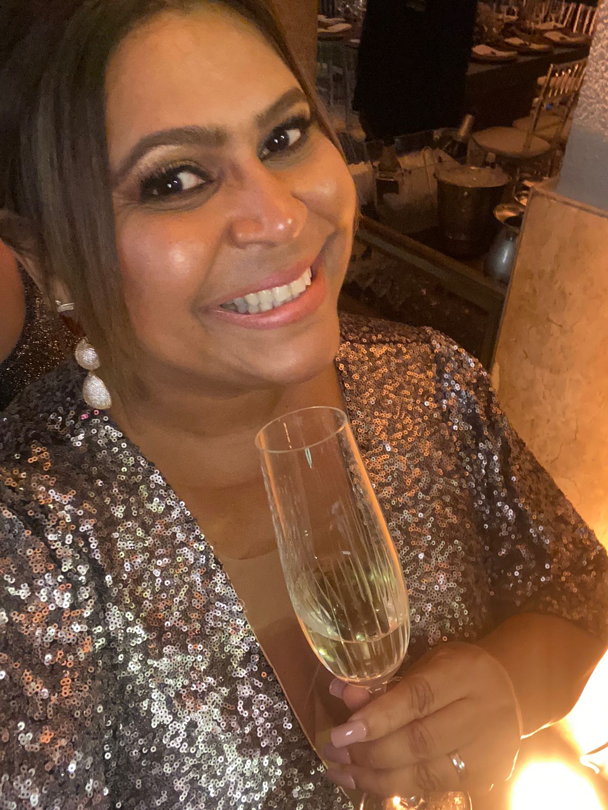 Simone Silva leva animação e alegria à Via Costeira na sexta-feira (30 ...